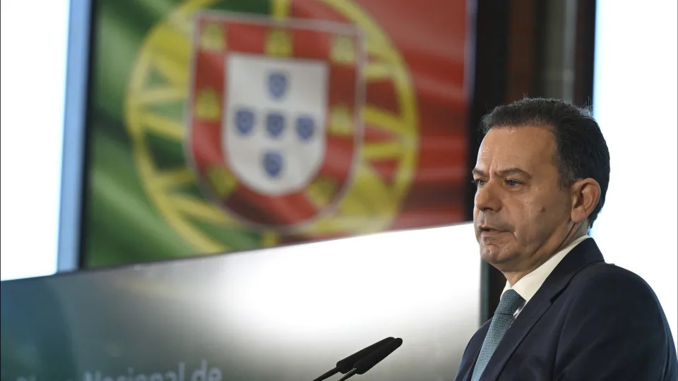 Municipio de Rio Maior, irá instalar um sistema de videovigilância na ...